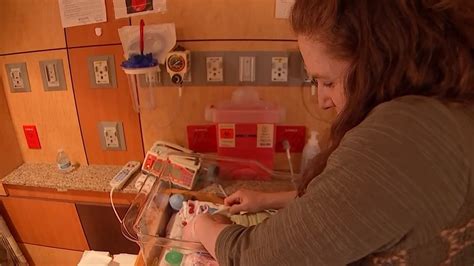 Without Help Of Fertility Drugs Mother Of Twins Gives Birth To