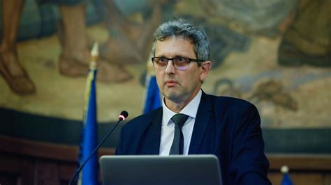 Lazea În România Elitele Prădătoare Au Favorizat O Societate Bazată Pe Modelul Extractiv