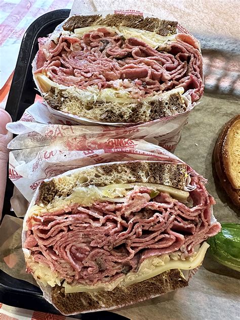 Restaurants That Sell Reuben Sandwiches Dfxdx