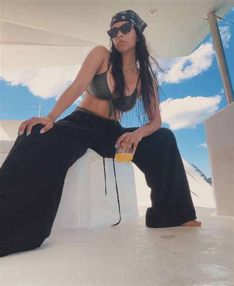 The Best Lilly Singh Feet Pictures 🤩