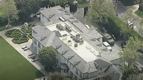 P Diddy Raids On Sean Combss Homes Were Unprecedented Ambush