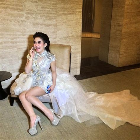 Foto Foto Syahrini Penyanyi Cantik