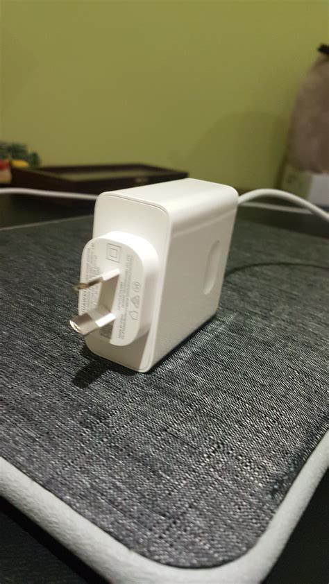 Australian Charging Adapter Inconveniently Designed R MatebookXPro