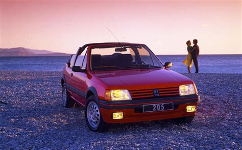 El Peugeot 205 Cumple 40 Años Un Mito Que Salvó A La Marca Vendiéndose