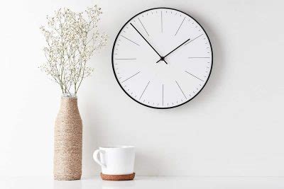 How To Decorate Around A Wall Clock 10 Fun And Clever Ideas Homenish