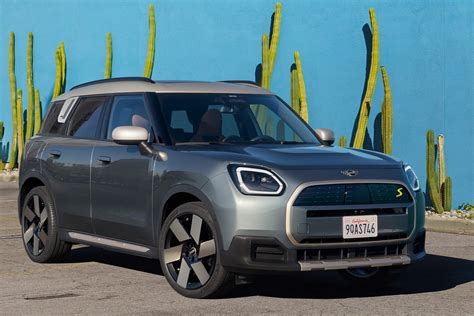 MINI All Electric Countryman Charging And Range