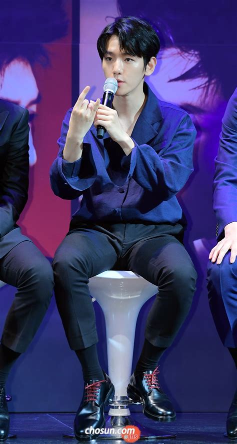 [포토방출] Exo 엑소 백현 악수를 부르는 섬섬옥수