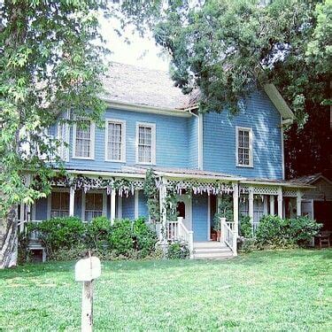 Lorelai Gilmores Home Is Legit Goals Gilmoregirls Gilmore Girls