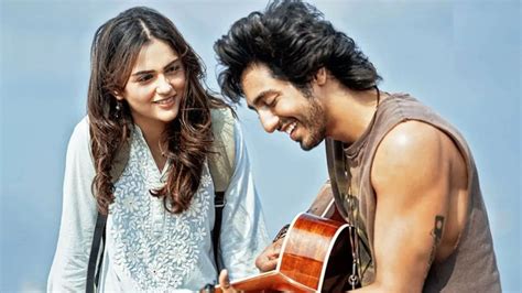 Saiyaara Song Dhun Out प्यार की चुनौतियों को बयां करते दिखे Ahaan Panday और Aneet Padda