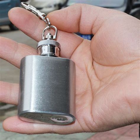 1 Oz Mini Flask Keychain