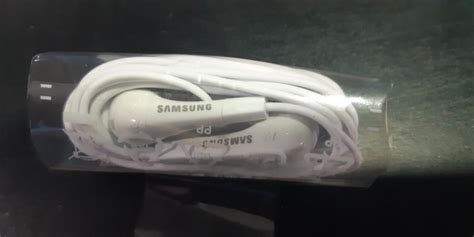 Samsung Earphones Audio Earphones On Carousell