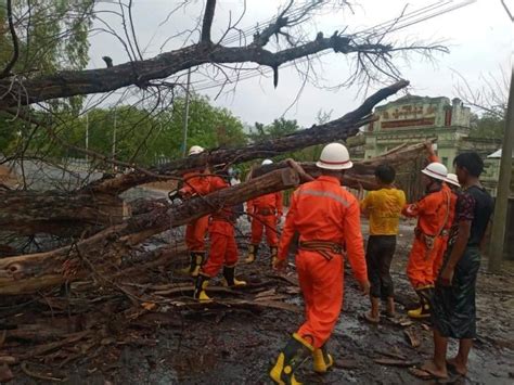 Dvb ဆိပ်ဖြူတွင် ၂ ရက်အတွင်း လေပြင်းကြောင့် နေအိမ်အဆောက်အဦ ၄၂ လုံး