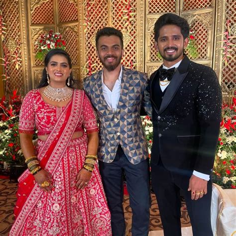 ಧನುಷ್ ಗೌಡ ಸಂಜನಾ ವಿವಾಹ ಇಲ್ಲಿವೆ ಮದುವೆಯ ಫೋಟೋಸ್ Kannada News Geetha Serial Fame Dhanush Gowda