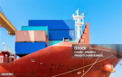 물류 및 운송에 대 한 선적 화물 선박 비즈니스 컨테이너 가져 오기 및 내보내기 회사 스마트 물류 및 무역 전쟁 개념입니다 0명에 대한 스톡 사진 및 기타 이미지 Istock