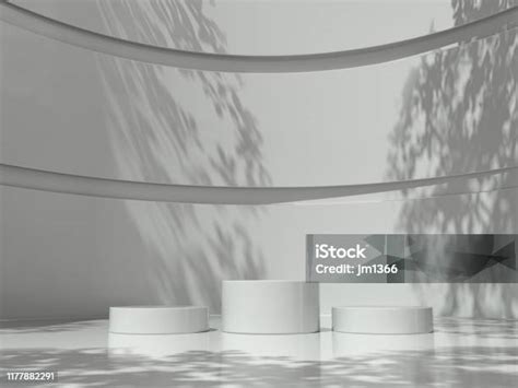 디스플레이용 받침대 디자인 플랫폼 빈 제품 벽에 나무 그림자가있는 빈 방 3d 렌더링 0명에 대한 스톡 사진 및 기타 이미지 Istock