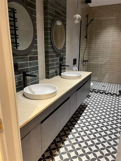 თარო Facebook