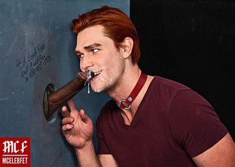 Post Fakes KJ Apa MCF Strongeblack