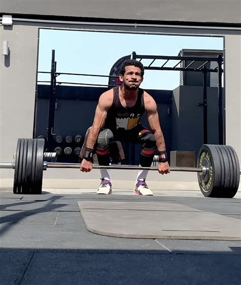 عني الكابتن احمد فتحي