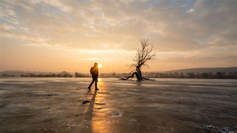 Transforming Conflicts Into Growth Opportunities 8 Strategies