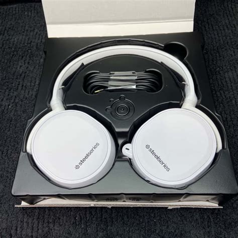 Steelseries Arctic 3 Wired Gaming Headset Boxeds