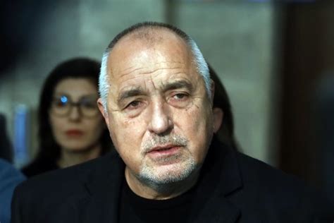 Борисов задвижва антикорупционната комисия иронизира дизайнери