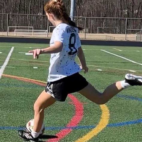 Julia Windsors Soccer Recruiting Profile