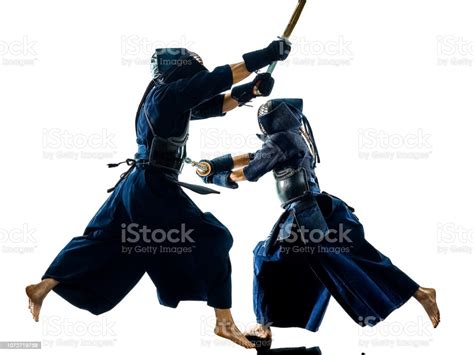 검도 무술 전투기 고립 된 흰색 Bacground 실루엣 검도 무술에 대한 스톡 사진 및 기타 이미지 검도 무술 2명 격투기 Istock