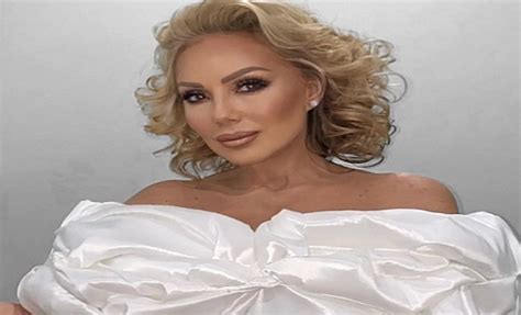 ФОТО Ова е тајната за витата фигура на Лепа Брена Iportal