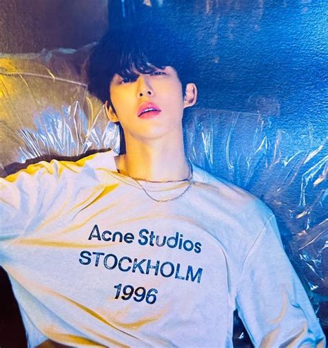 Hanbin Archive No X Insane Face Card Wmatdhzskz X