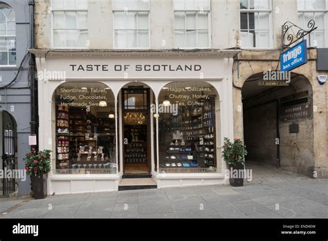 Tourist Shop On The Royal Mile Adjacent To Old Assembly Close