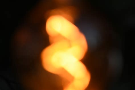 무료 사진 모호한 플레어 조명 반사 흐림 어두운 개요 밝은 발광 예술
