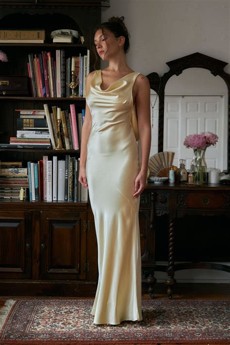 Gowns Mirror Palais