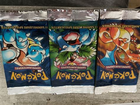 Base Set FIRST EDITION Booster Gebraucht in Bülach für CHF mit Lieferung auf Ricardo kaufen