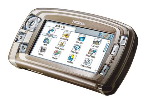 Nokia 7710 z dotykowym ekranem wchodzi na polski rynek