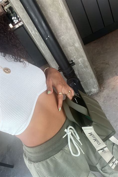 Leigh Anne Pinnock Instagram Story October 13 2022 Star Style