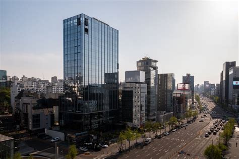 [르포]공기까지 고급스럽다…벤츠의 벤츠만 모은 럭셔리 전시장 파이낸셜뉴스