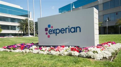datatrust ai datagovernance experian techhq