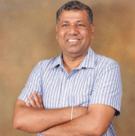 Gamini Sirinanda සේන මල්ලී