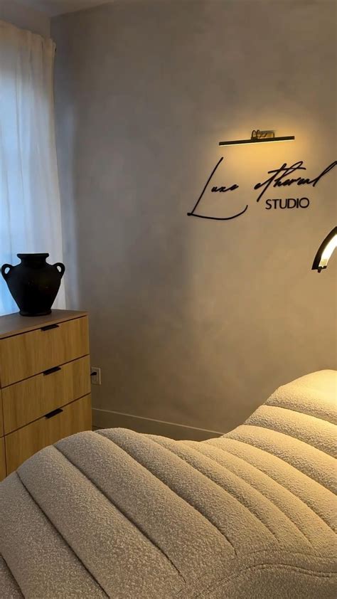 Salon Republic Huntington Beach - Esthetician Salon Suite [Video] | Spa massage room, Massage ...