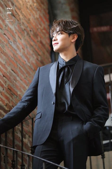 Joong Archen Aktris Ilustrasi Lucu