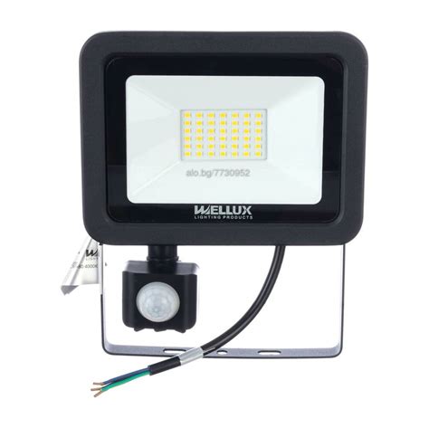 Led Прожектор 30w със сензор Осветление Свищов Led Прожектор 30w