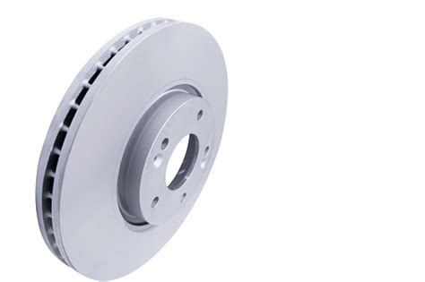 자동차 브레이크 디스크는 흰색 배경에 고립입니다 자동차 부품입니다 브레이크 디스크로 터 흰색 절연 브레이크 디스크입니다 자동차 부품입니다 자동차 적입니다 예비 부품 강철에