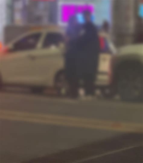 임신한 아내를 두고 연말 회식이라 늦어진다던 남편 번화가에서 여자와 단둘이 술을 마신다 불행중 다행일까 모텔로 향할 줄 알았던 택시는 여자집에 내려주고 남편은 그대로 그