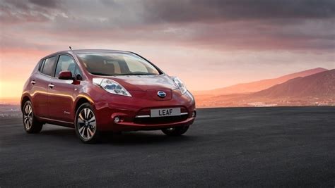 닛산 리프 전기차 배터리→휴대용 전원 재활용