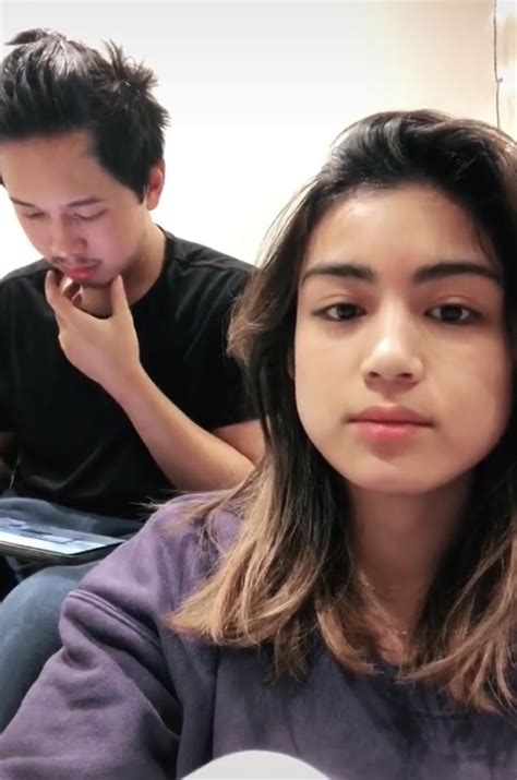 ပို့စ်ပေးချိန်တောင်မရလိုက်ဘဲ ခင်ပွန်းဖြစ်သူကအမြန်ရိုက်လိုက်သော်လည်း ချစ်စရာကောင်းနေဆဲဖြစ်တဲ့ ယွန