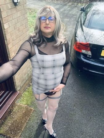 Amateur Crossdresser Kelly Cd In Grey Dress Silver Pantyhos Pics Xhamster