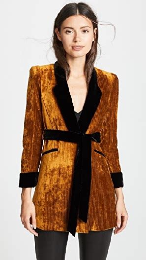 15 Trendy Designs Of Velvet Blazers For Men And Women
