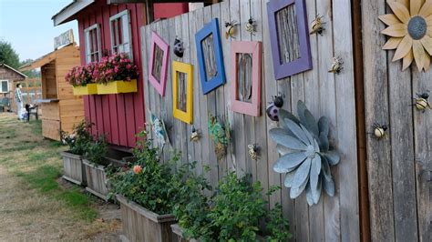 14 Diy Outdoor Wall Decor Ideas To Add Personality To Your Space