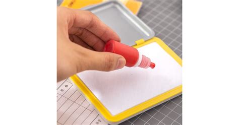 ბეჭდის ბალიში მელნის გარეშე Deli 67x106მმ · საკანცელარიო