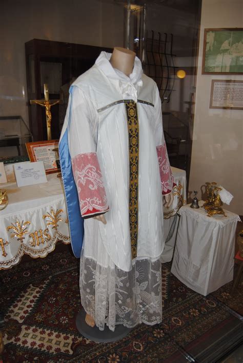Orbis Catholicus Secundus San Giovanni Rotondo Padre Pio Vestments